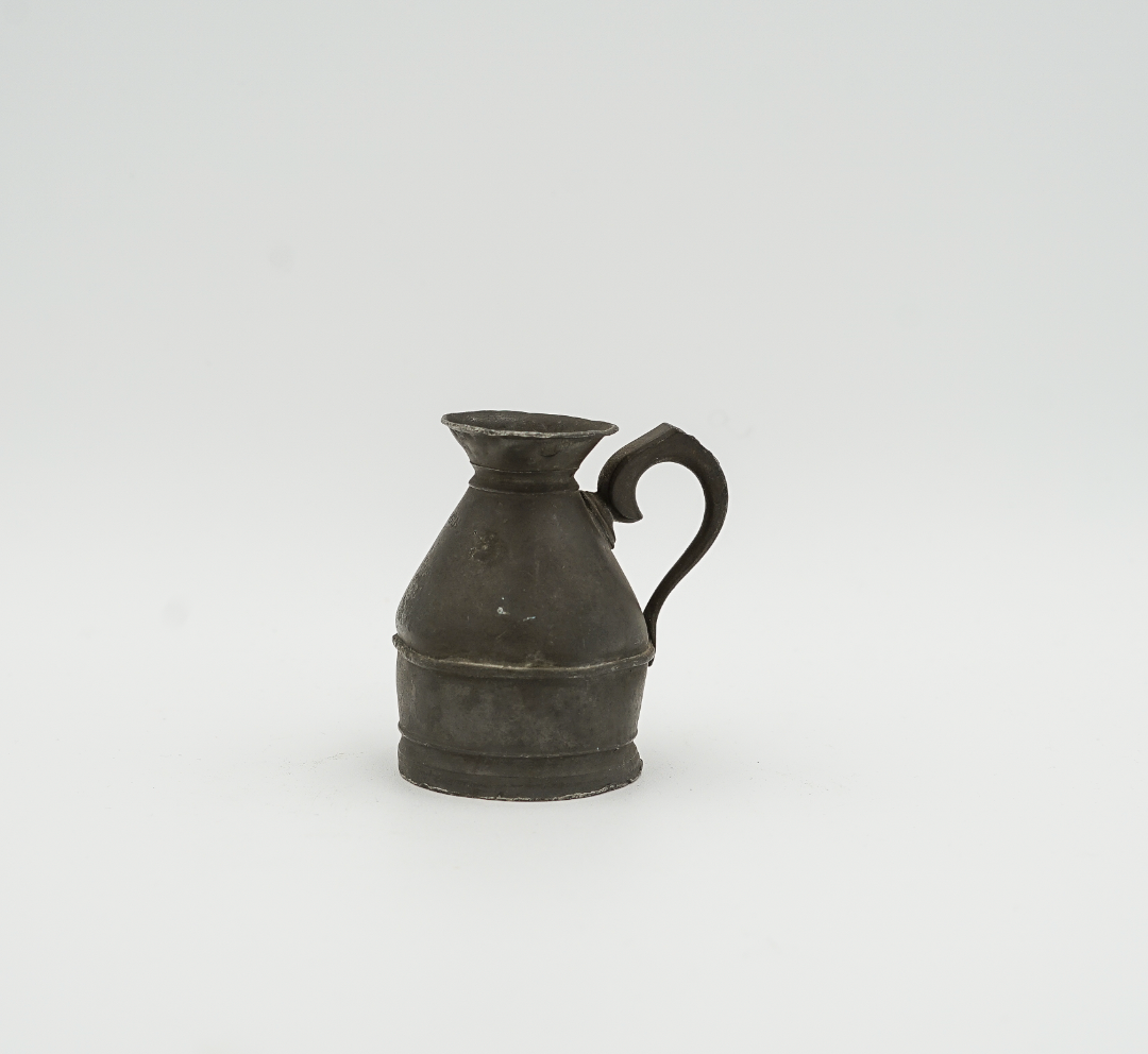 Antique Irish Haystack Noggin Pitcher – Le Marché
